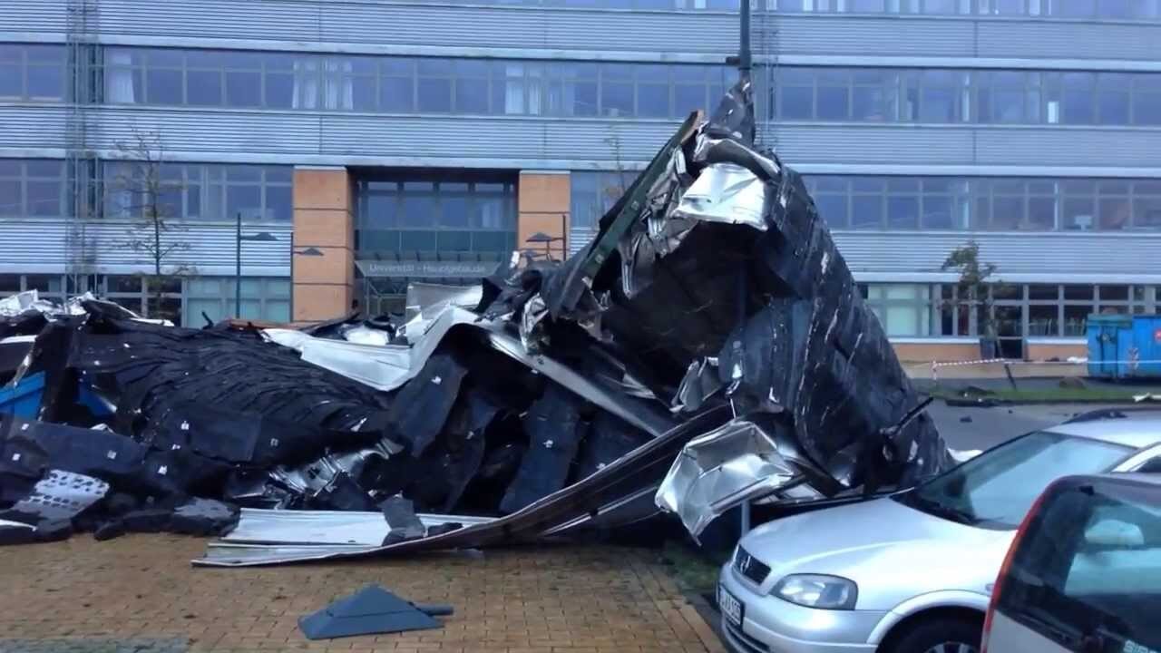 Ministerin Waltraud ‚Wara‘ Wende: Orkan-Schäden an der UNI Flensburg ...